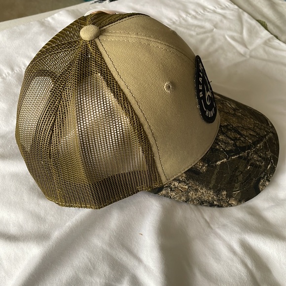 Realtree | Accessories | Realtree Trucker Hat | Poshmark